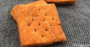 Easy Keto Cheese Almond Crackers Low Carb Recipe (Only 1 Net Carb ...