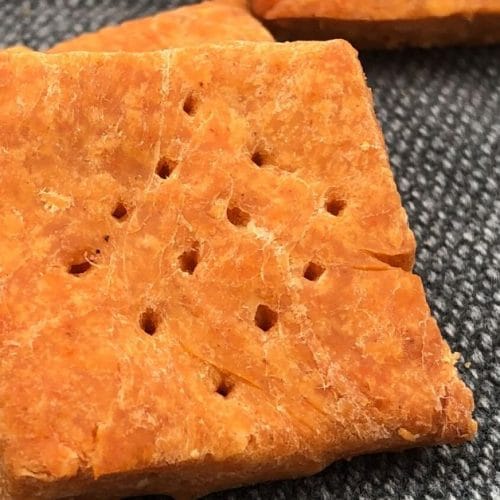 Easy Keto Cheese Almond Crackers Low Carb Recipe (Only 1 Net Carb ...